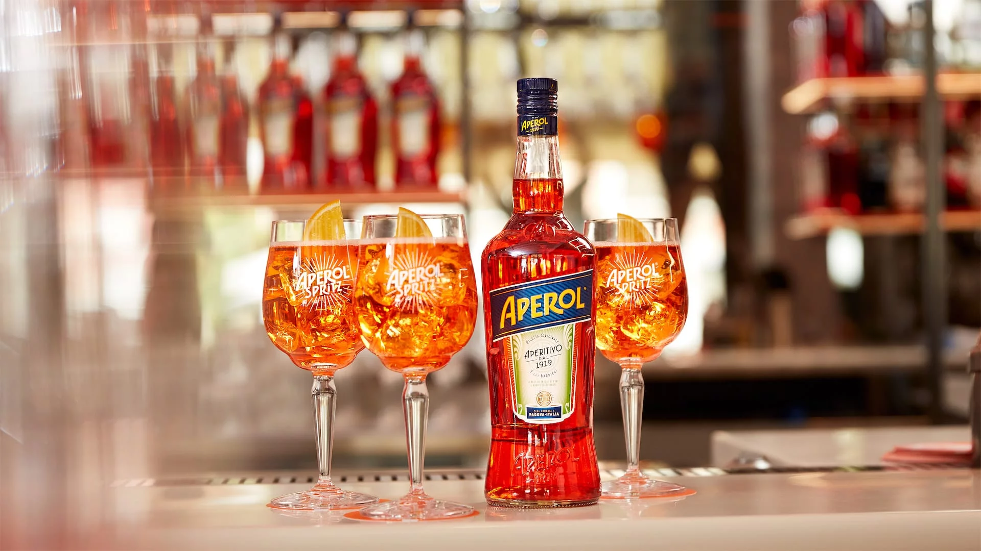 Aperol: la bouteille d'apéritif italien emblématique | Aperol